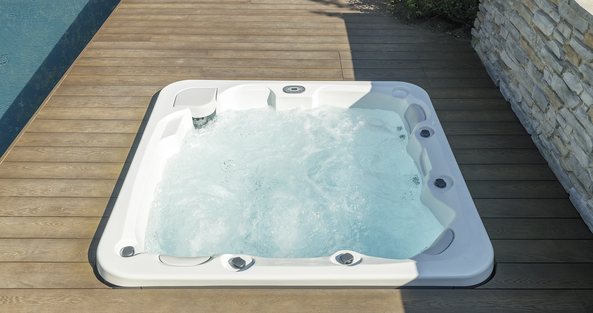 Spa Pulse, jacuzzi 6 plazas exterior o interior - Aquavia Spa